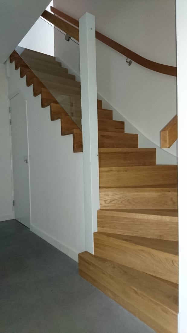 Eiken Design trap met glaswerk | Stef Spanhaak